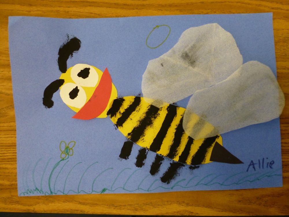 The Accidental Art Teacher: Kinder Bees