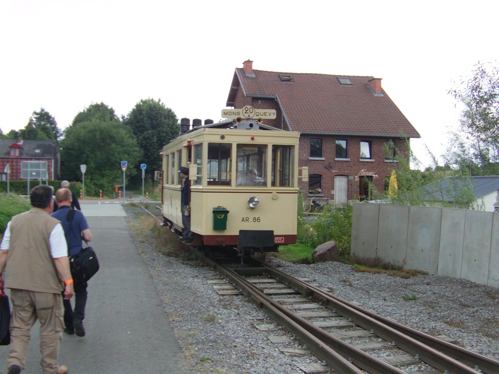 la ligne vicinal lobbes thuin (asvi): festival asvi 2013 "autorail ar ...