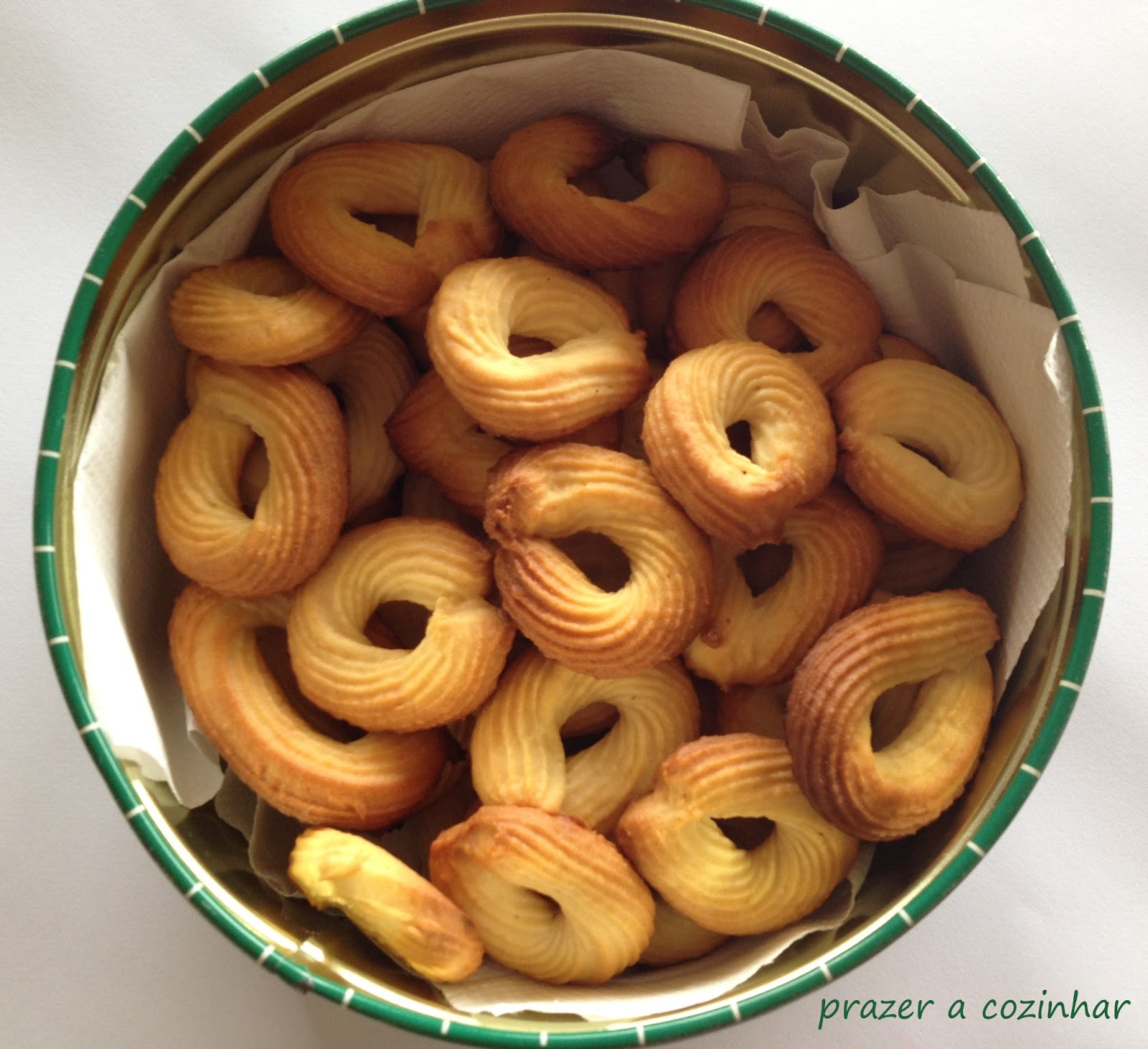 PRAZER A COZINHAR: Biscoitos simples de limão