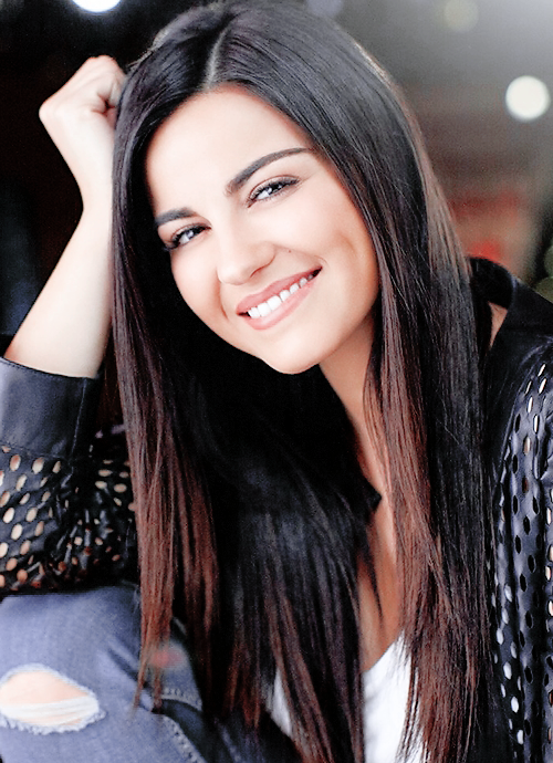 Fashion & Make Up: Maite Perroni net worth