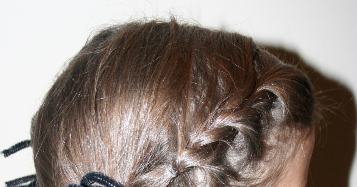 Mommy Lessons 101: Halloween Spider Hairstyle