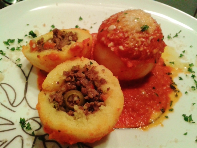 TAGUARITA GOURMET ARTE CULINARIO: BOLLOS PELONES CON RELLENO DE CARNE Y ...