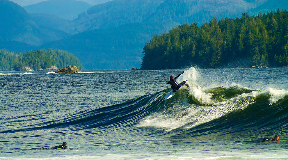 Wave Hunter: Best Surf Photos