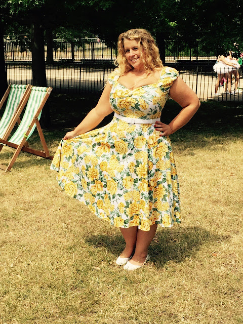 Curves & Curls: Pin Up Perfection: Collectif's Dolores Doll Dress On Me ...