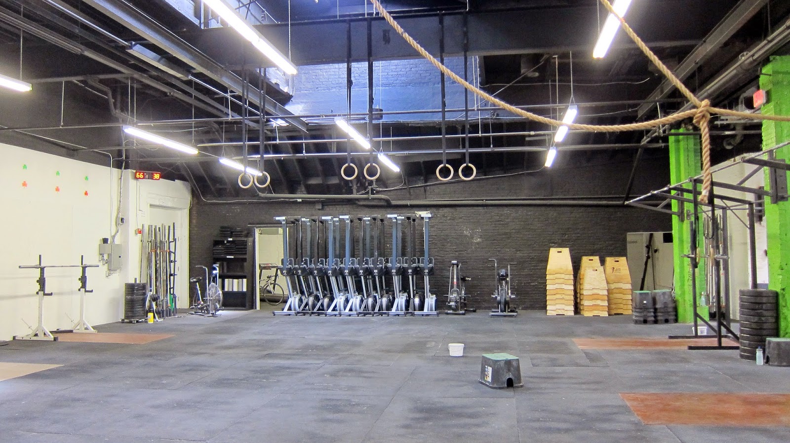 Jes' CrossFit Blog: CrossFit Southie