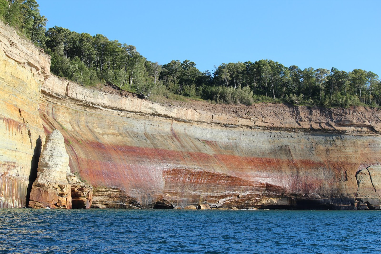 An American Safari: Pictured Rocks Boat Tour
