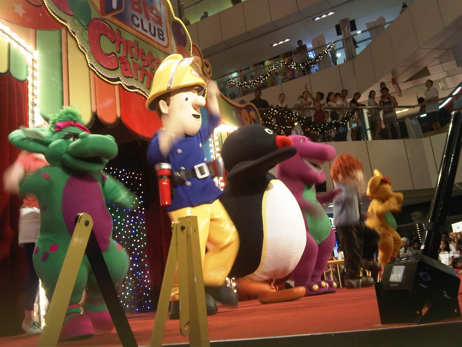 The Flying Dentist: Barney meet and greet