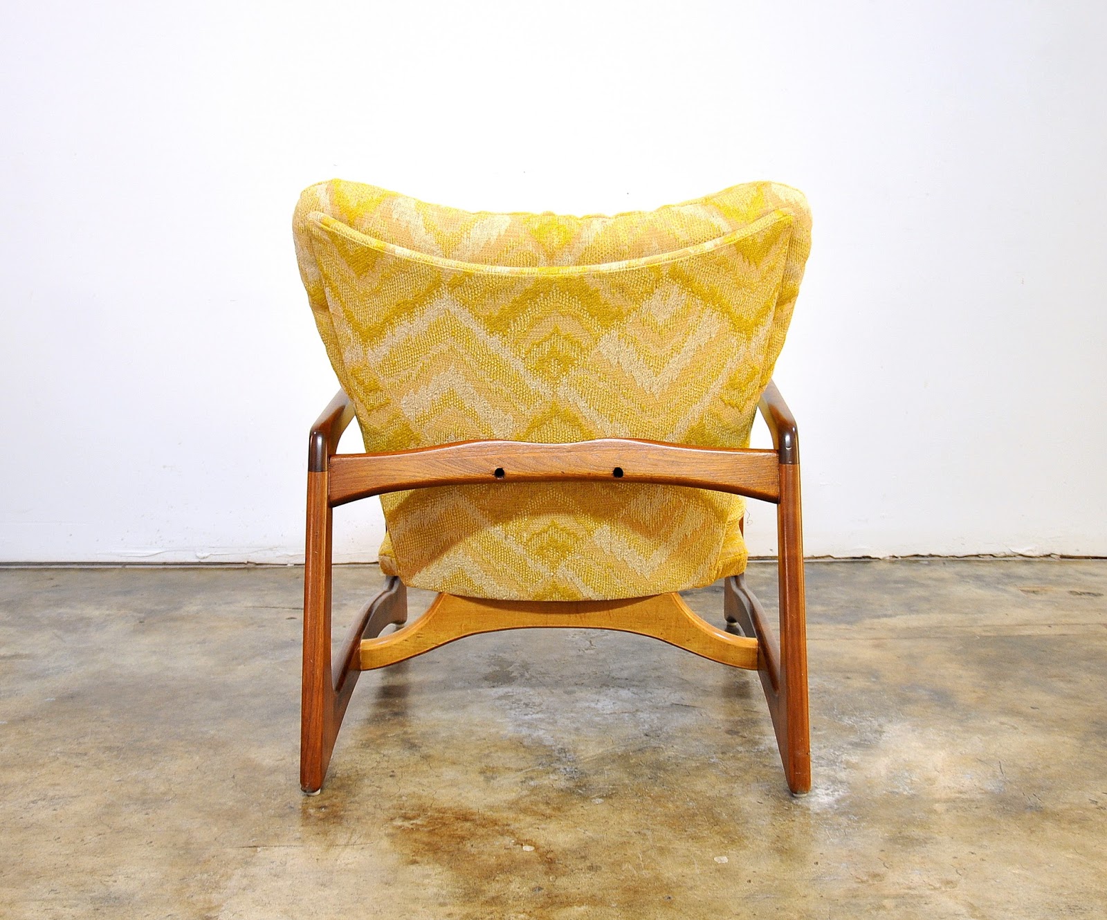 SELECT MODERN: Adrian Pearsall for Craft Associates 2466-C Lounge Chair