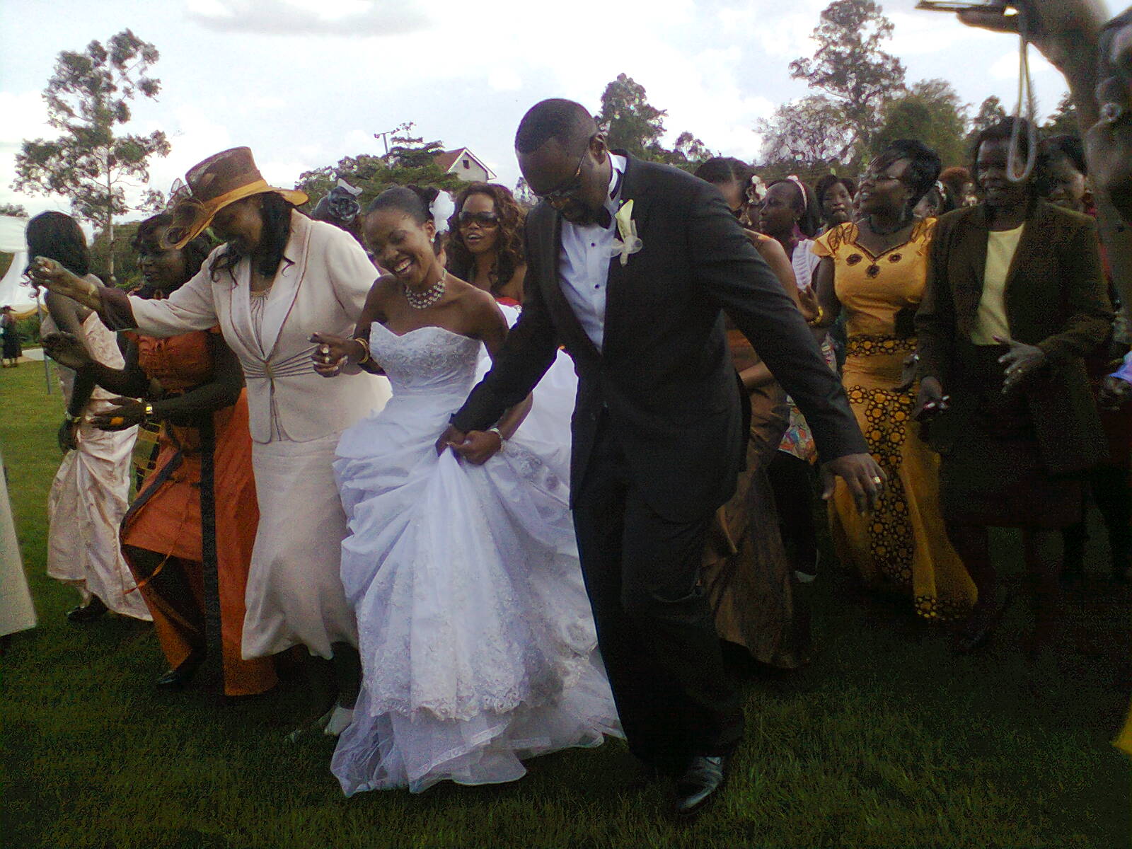 Hot Secrets: KAMBUA SAYS ‘I DO’ TO PASTOR MATHU