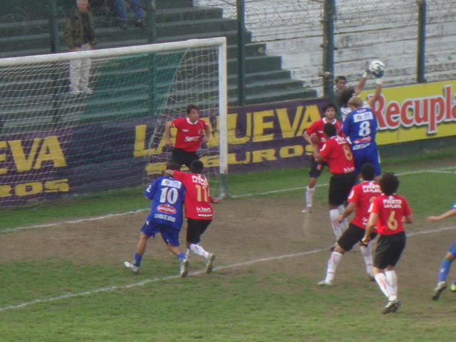 Revista Tribuna Roja: Defensores trajo un punto valioso de la cancha de ...