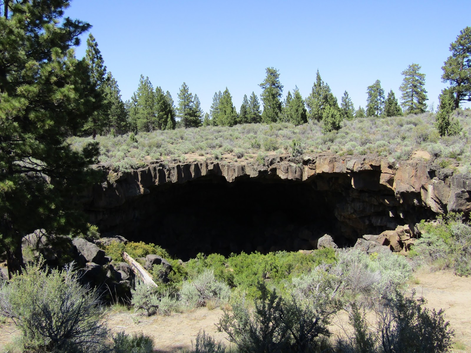 Holly's Horse Tales and Trails: Boyd Cave to Swamp Wells Horse Camp, Oregon