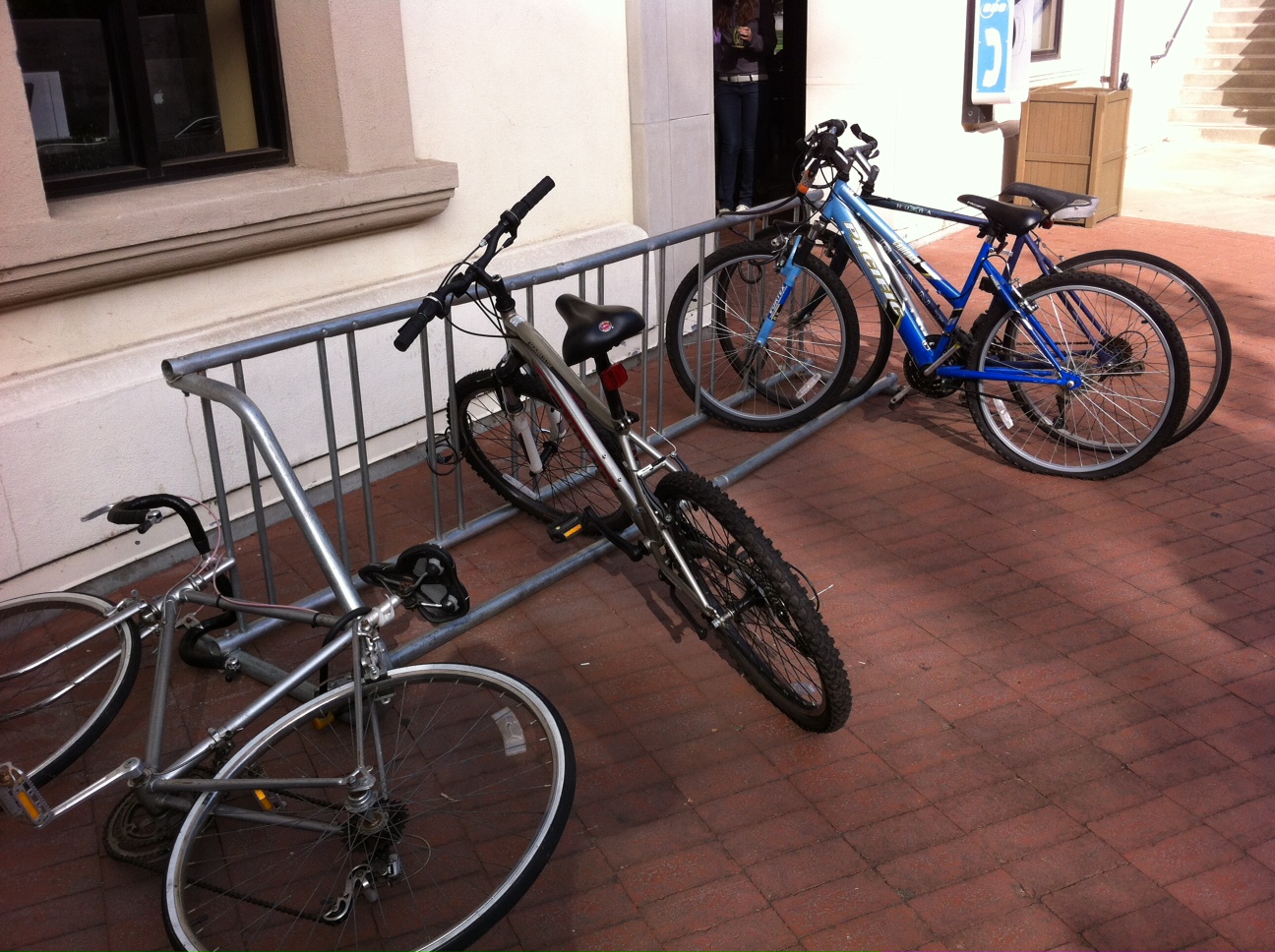 CALTECH BIKE LAB: Want more and better campus bike racks? Let us know!
