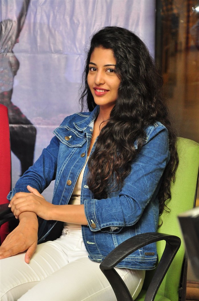 Daksha Latest Hot Photos - Hollywood | Tollywood | Bollywood | Tamil ...