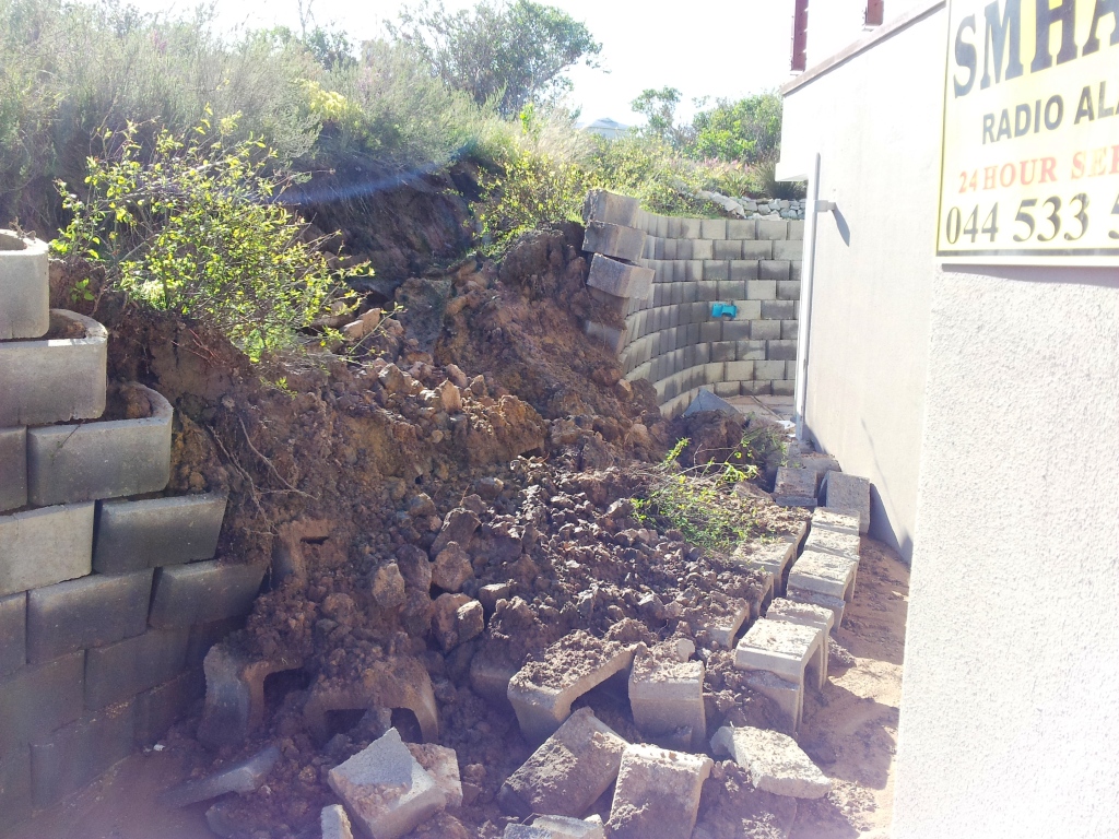 DVC Civil Construction: Failed Concrete Block Retaining Wall