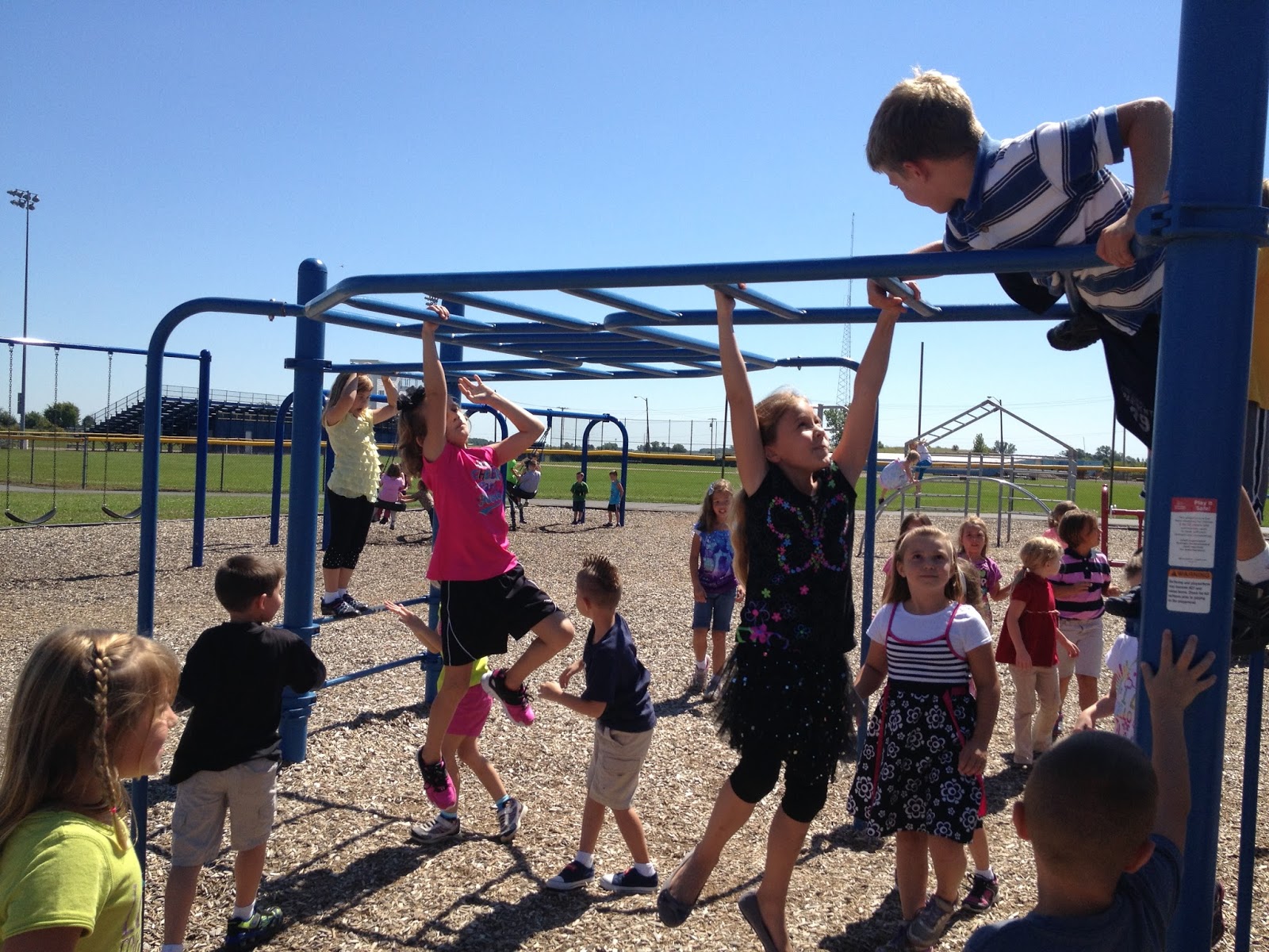 What's Happening around Ida: Elementary Students' having fun at recess