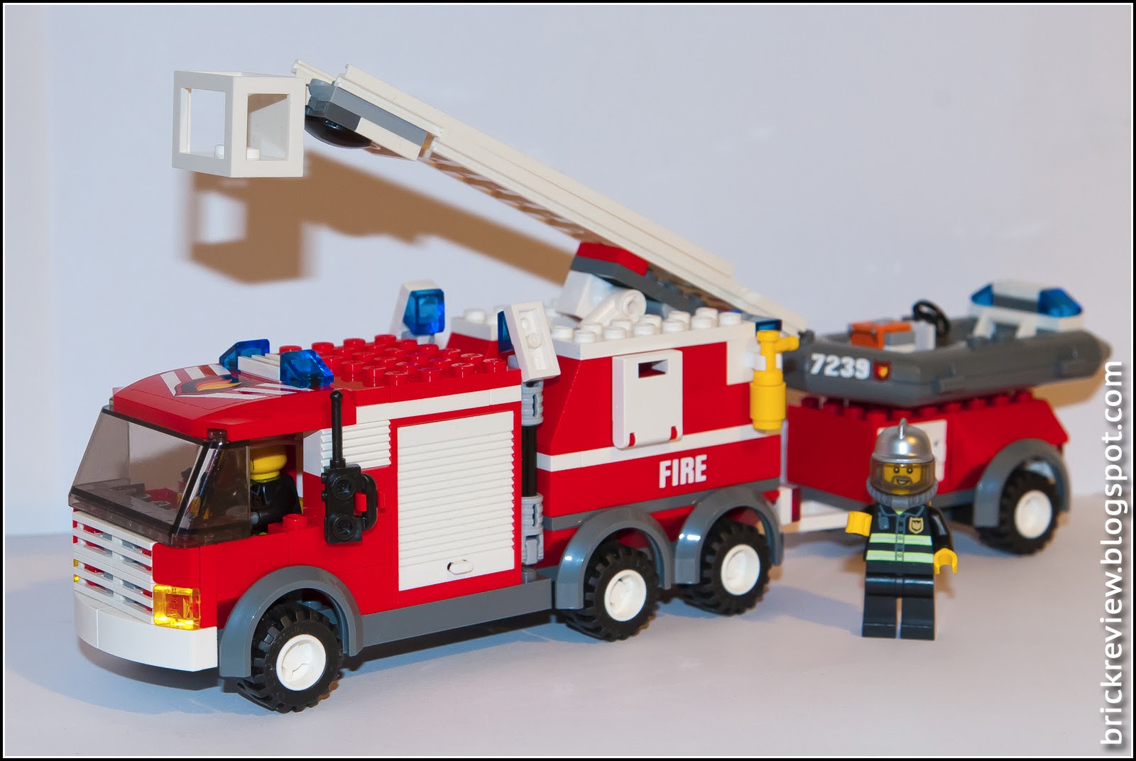 Brickreview: LEGO 7239 Il Camion dei Pompieri / Fire Truck