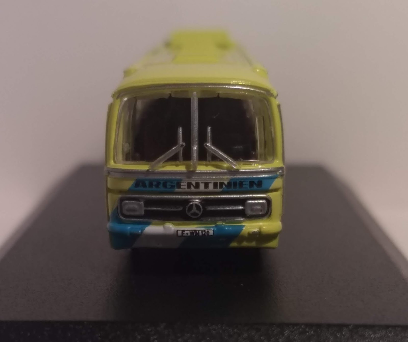 RetroAutosEnEscala: MERCEDES-BENZ O302 (Selección Argentina de Fútbol ...