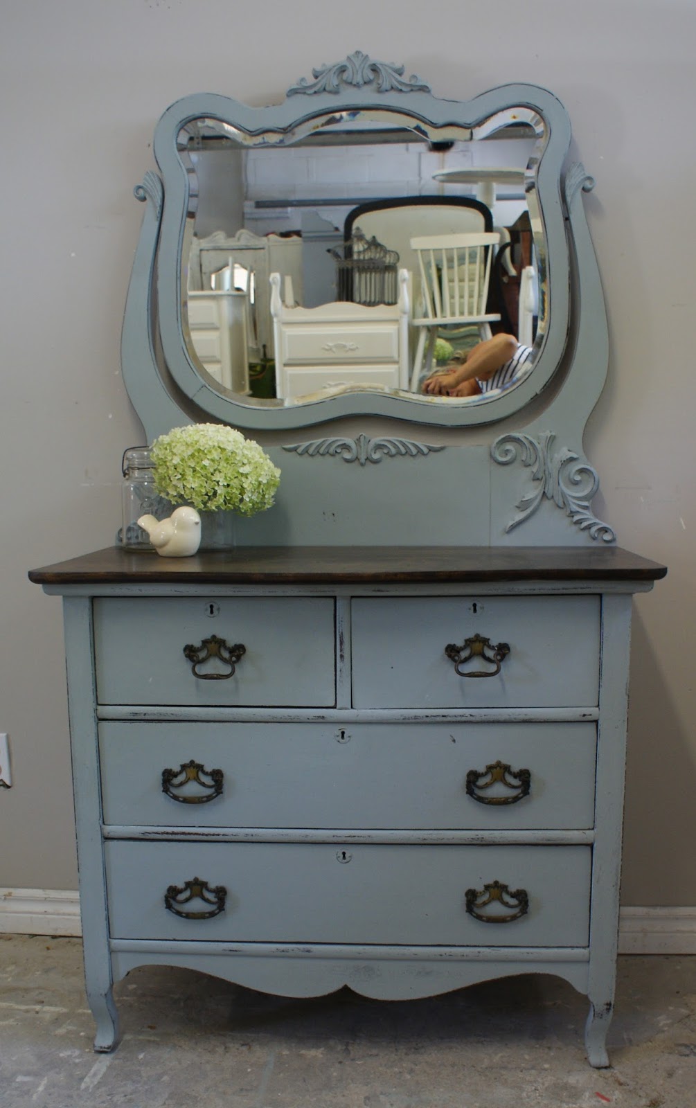 Better Than New: So Pretty Dresser!!!