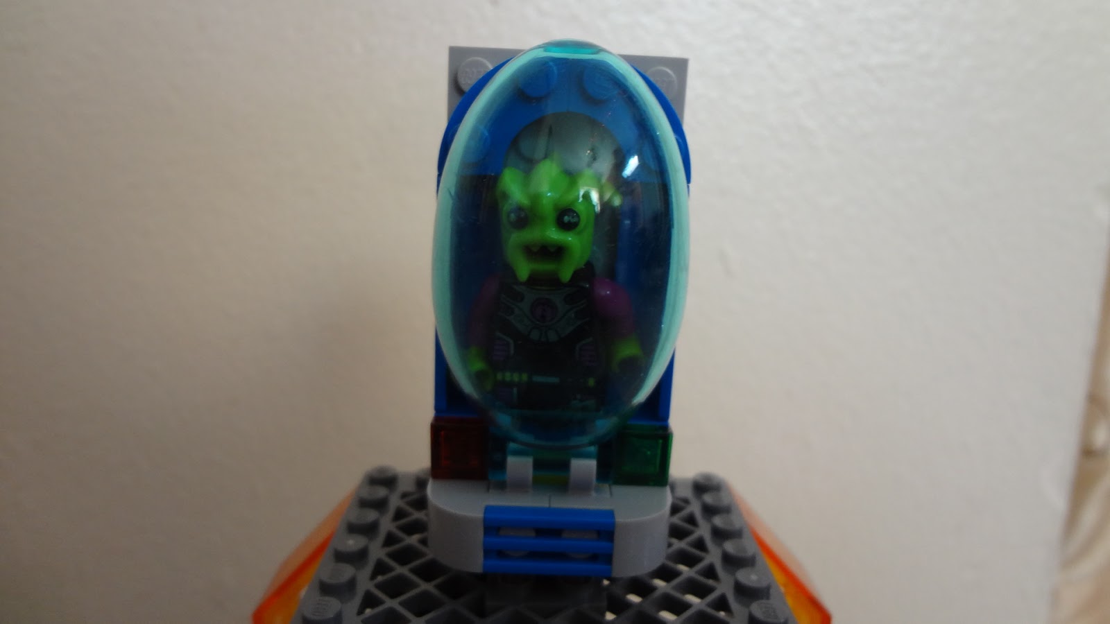 Ethan's LEGO Blog: alien