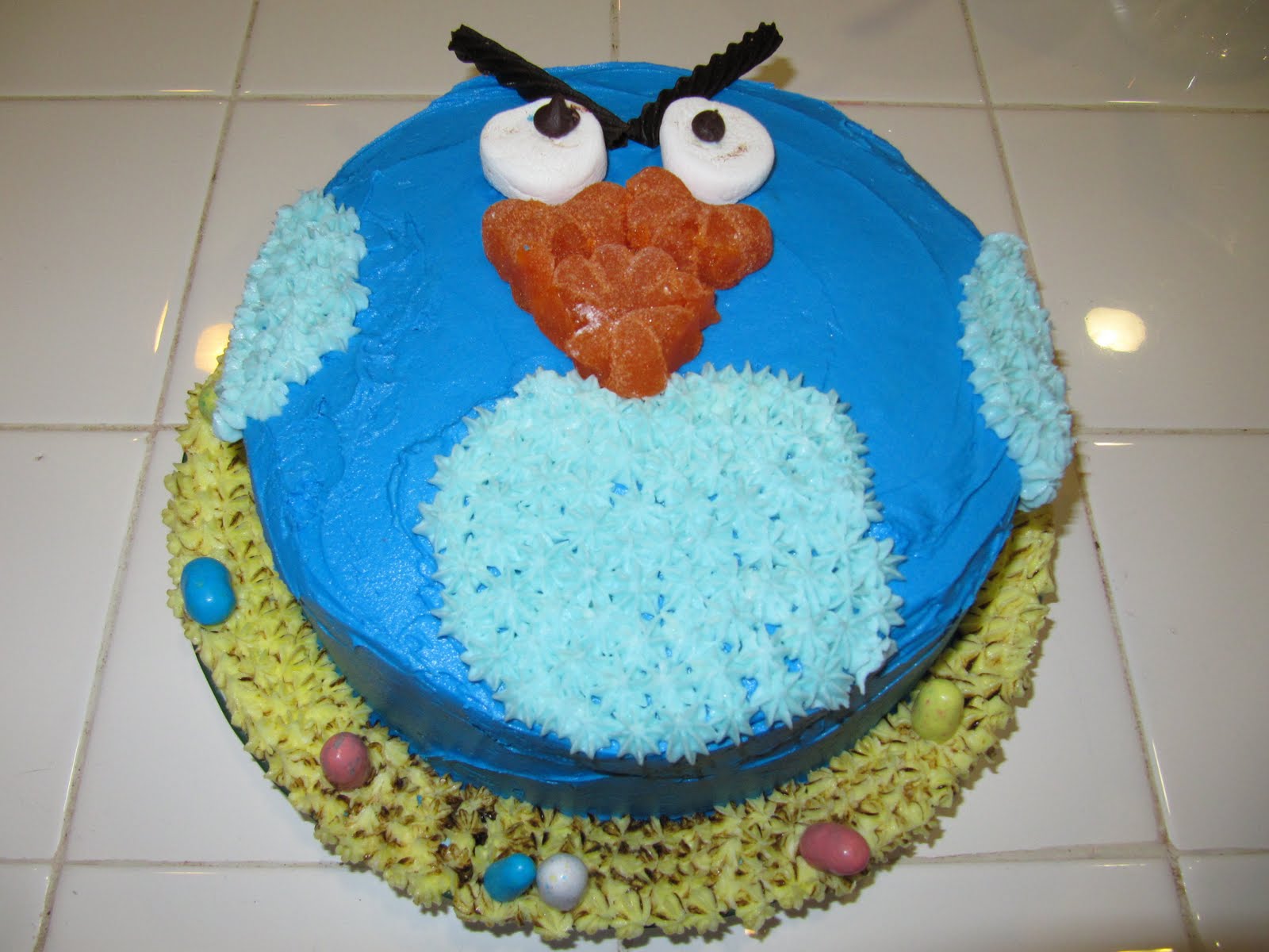 Caitlyn's Creations: Andrew's Angry Birds Birthday Cake...