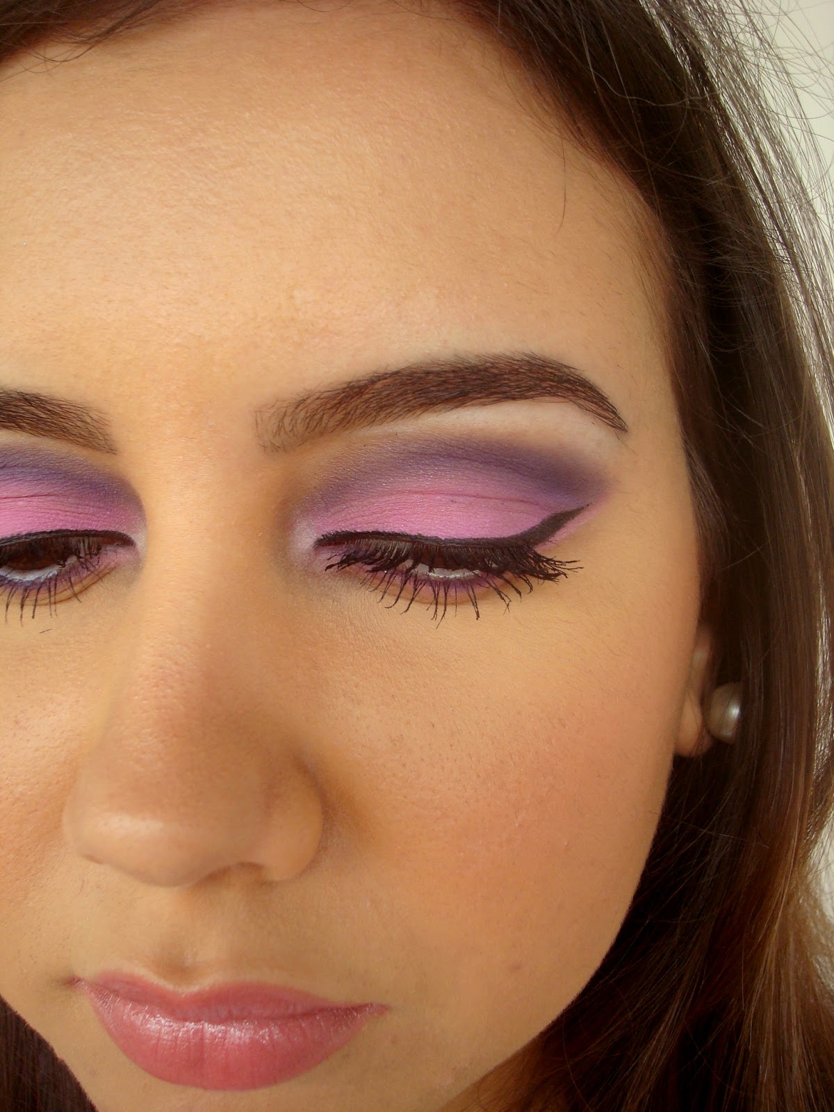 Girlene Meron: Vídeo tutorial: Maquiagem com tons de rosa e roxo