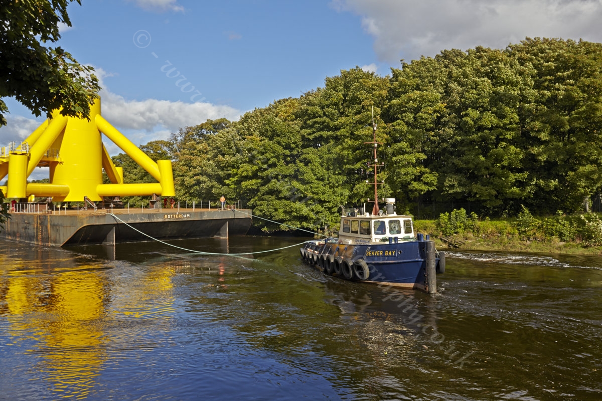 Dougie Coull Photography: Bascule Bridge - Barge Move with Offshore ...