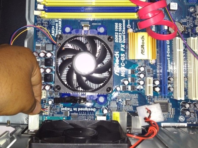 CARA PEMASANGAN CPU - LAPORAN AKHIR LATIHAN INDUSTRI