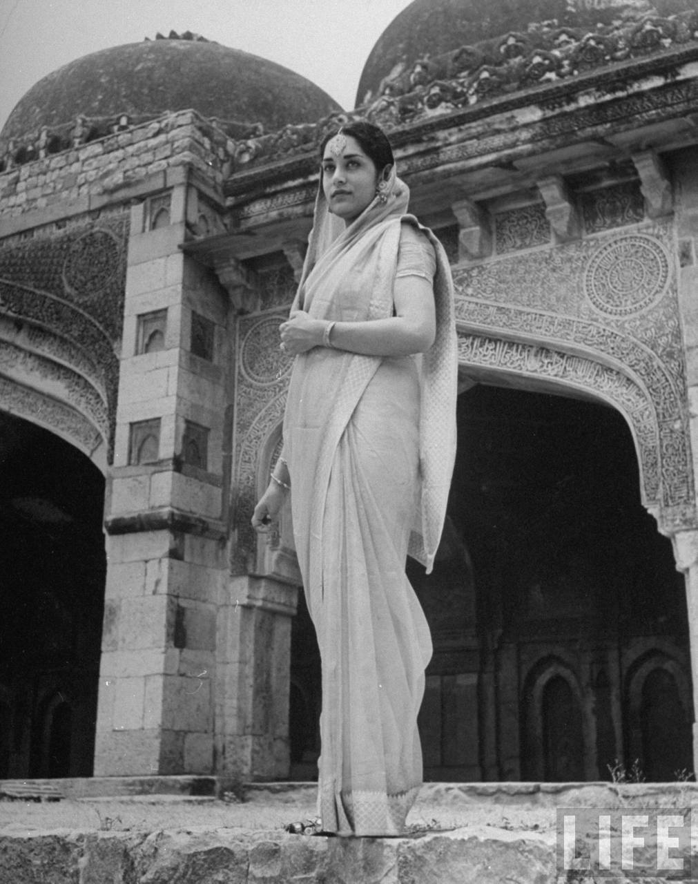 Women Modelling Indian Saries - June 1945 Photoshoot - Old Indian Photos