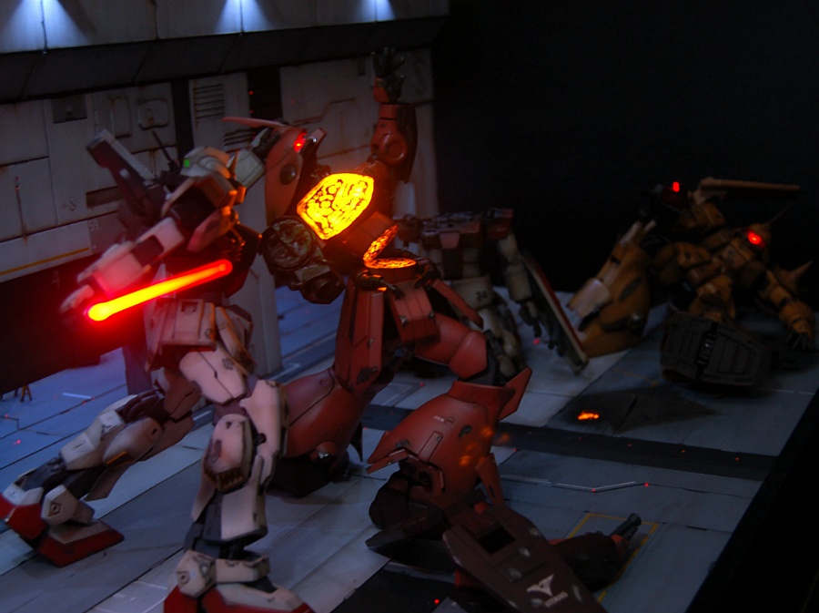 GUNDAM GUY: Gundam Z Diorama w/ LEDs - Custom Build