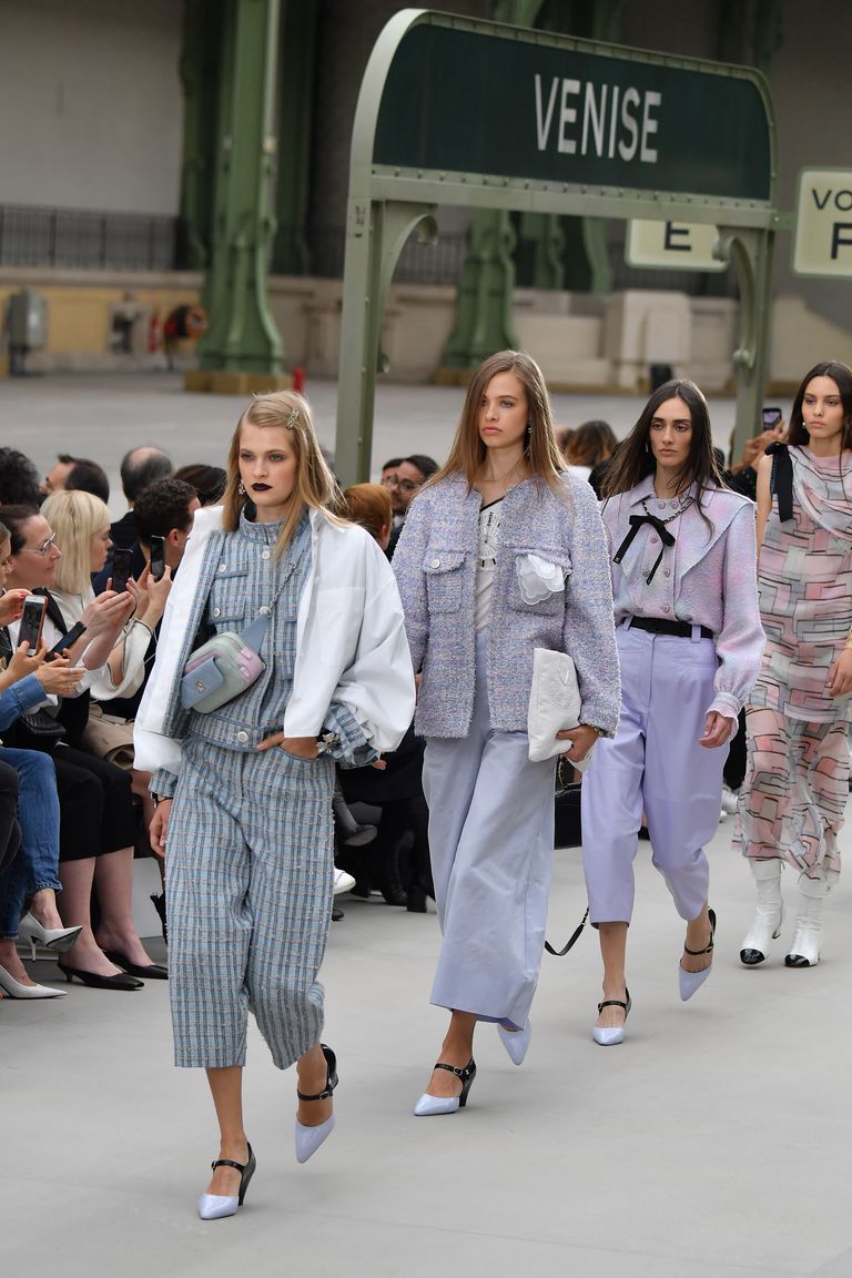 Chanel Resort 2020 : Runway At Grand Palais In Paris | Cool Chic Style ...