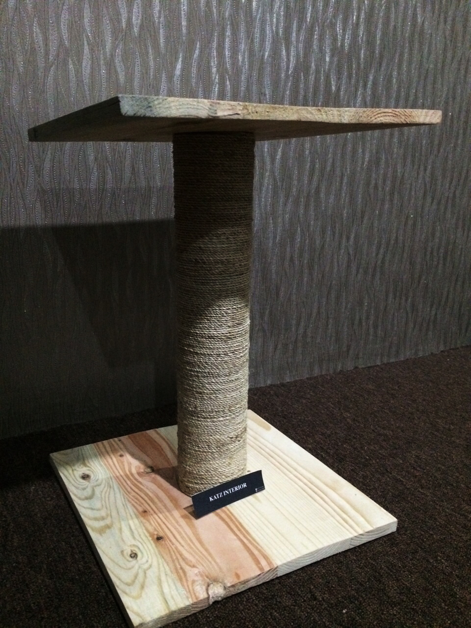 Perlengkapan kucing : Stratching Post / Garukan Kucing: Stratching Post ...