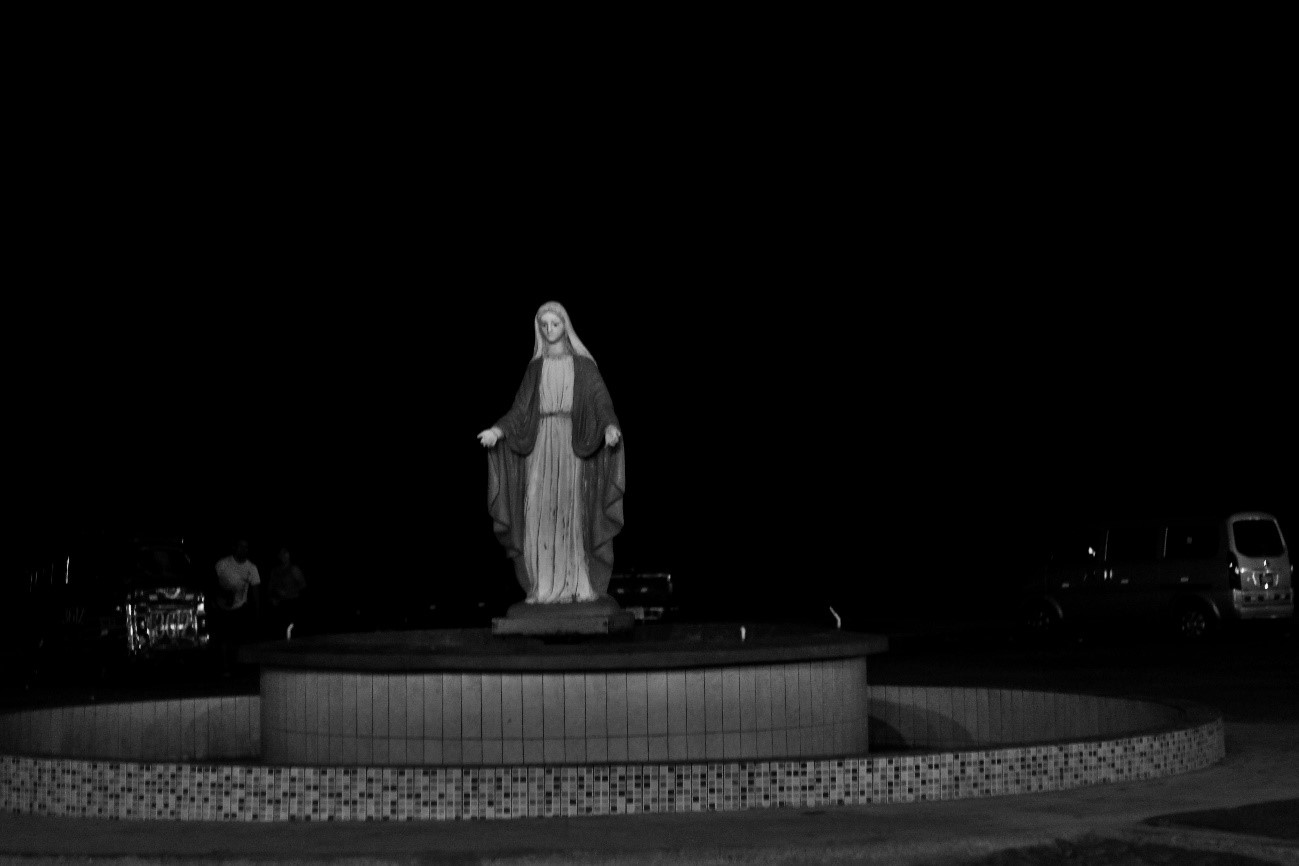 IMÁGENES INVISIBLES E IMÁGENES INIMAGINABLES.