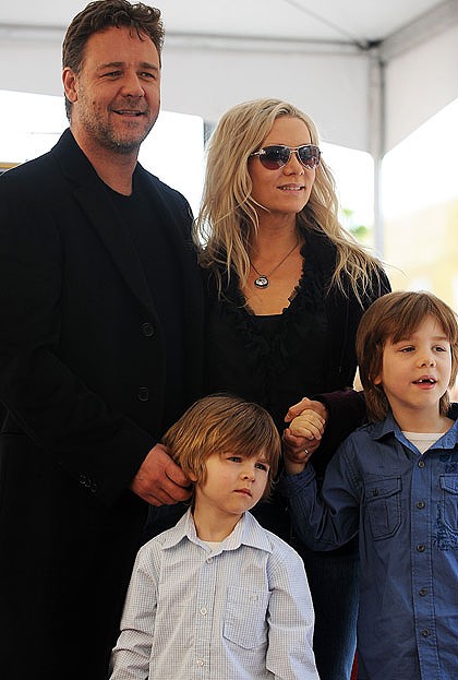 Russell crowe biography and his life