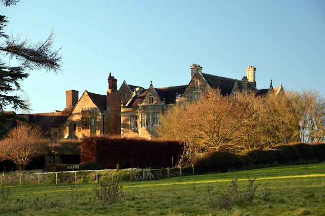 Enjoy your time with beautiful places: Fawsley Hall