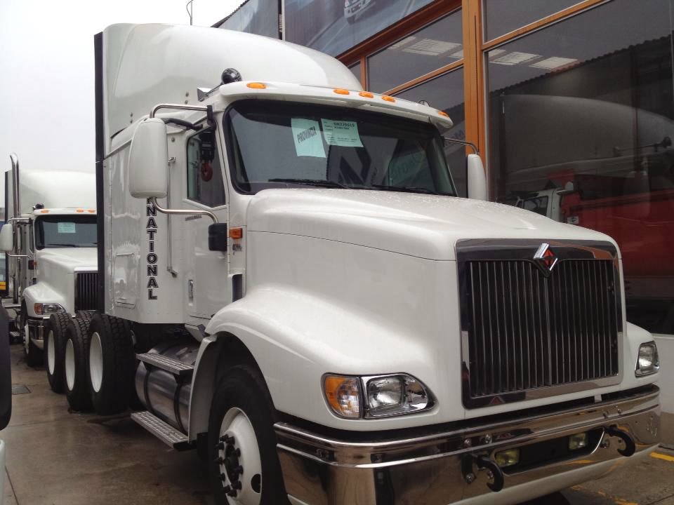 tractocamiones INTERNATIONAL