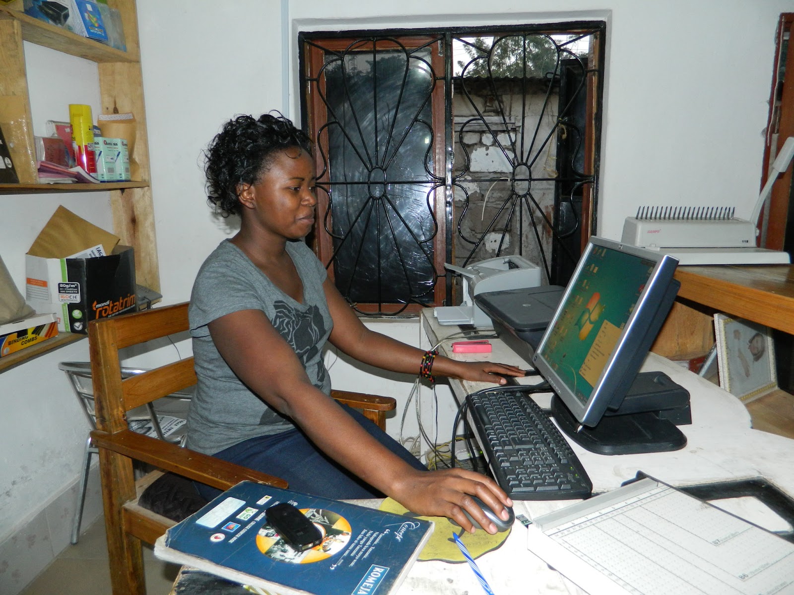 Hassan Kuku: MEDIA EXPERTZ MABINGWA WA KUUZA COMPUTER NA KUREKEBISHA ...