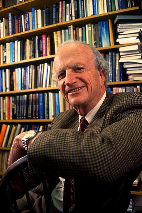 PHÂN TÍCH KINH TẾ: BECKER Gary (1930-2014)