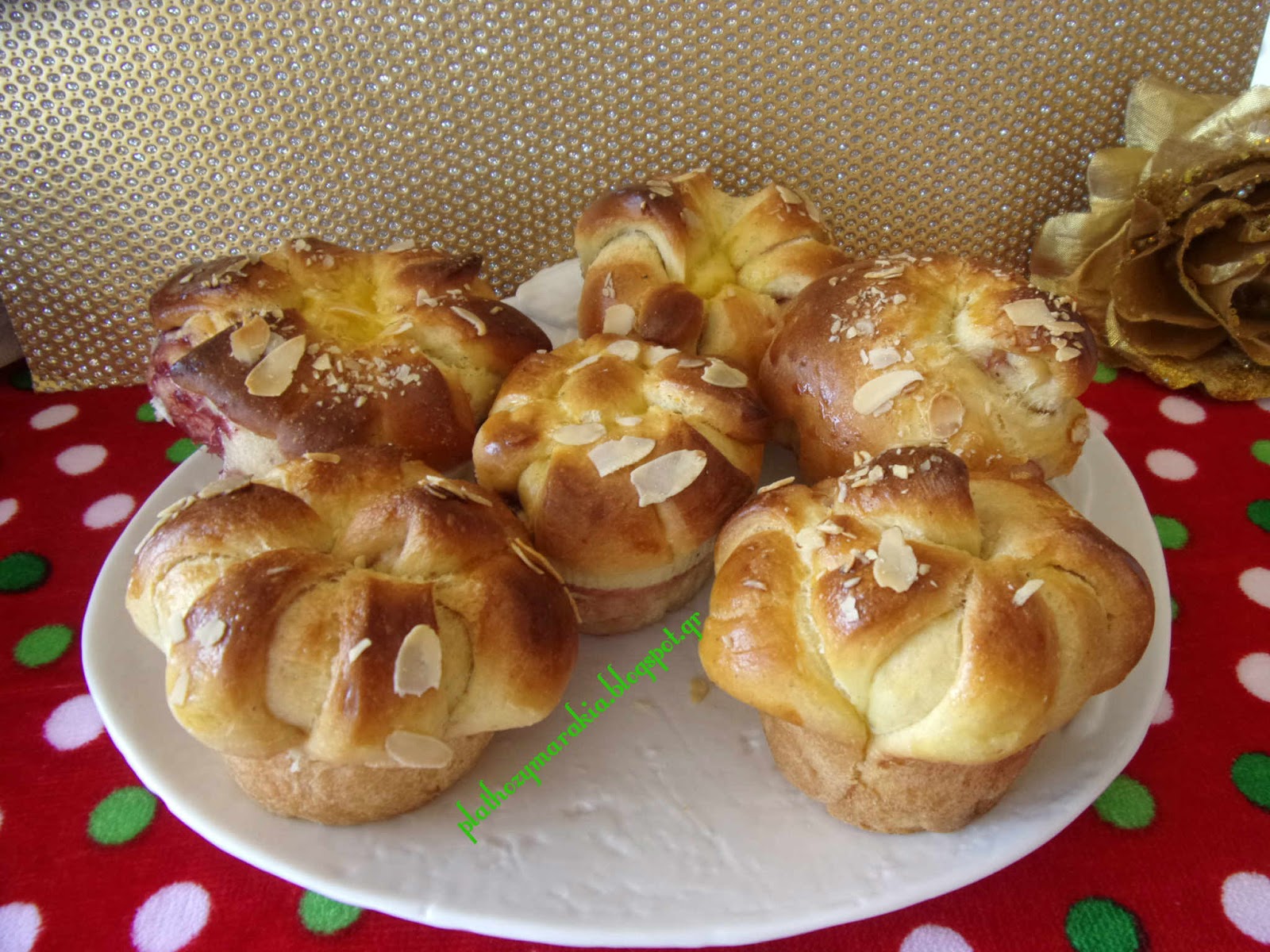 ΠΛΑΘΩ ΖΥΜΑΡΑΚΙΑ ΜΕ ΤΑ ΔΥΟ ΧΕΡΑΚΙΑ ..: MUFFINS ΜΕ ΜΑΡΜΕΛΑΔΑ ΦΡΑΟΥΛΑ