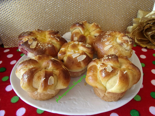 ΠΛΑΘΩ ΖΥΜΑΡΑΚΙΑ ΜΕ ΤΑ ΔΥΟ ΧΕΡΑΚΙΑ ..: MUFFINS ΜΕ ΜΑΡΜΕΛΑΔΑ ΦΡΑΟΥΛΑ
