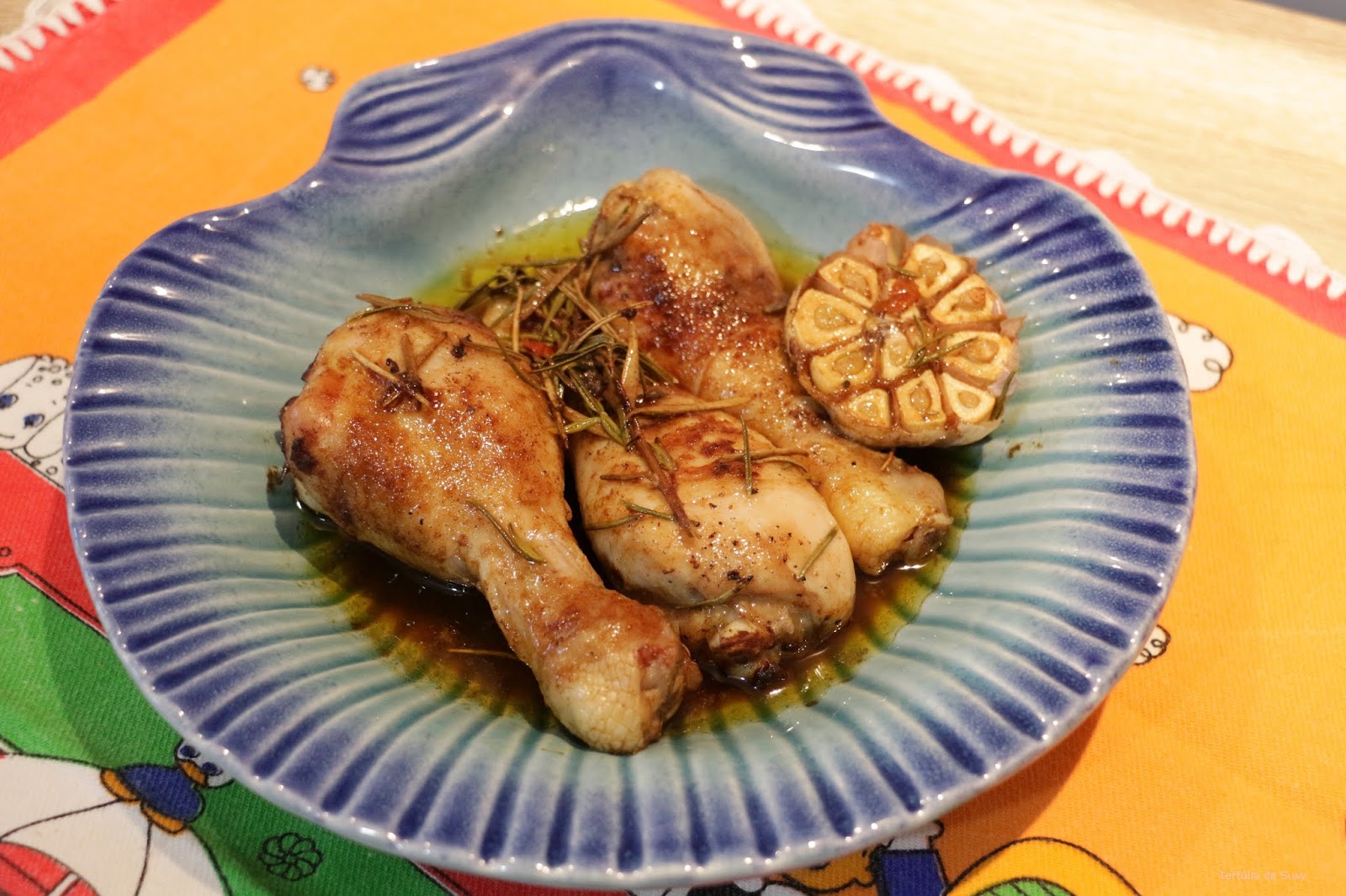 Pernas de frango no forno com alho e alecrim - Tertúlia da Susy