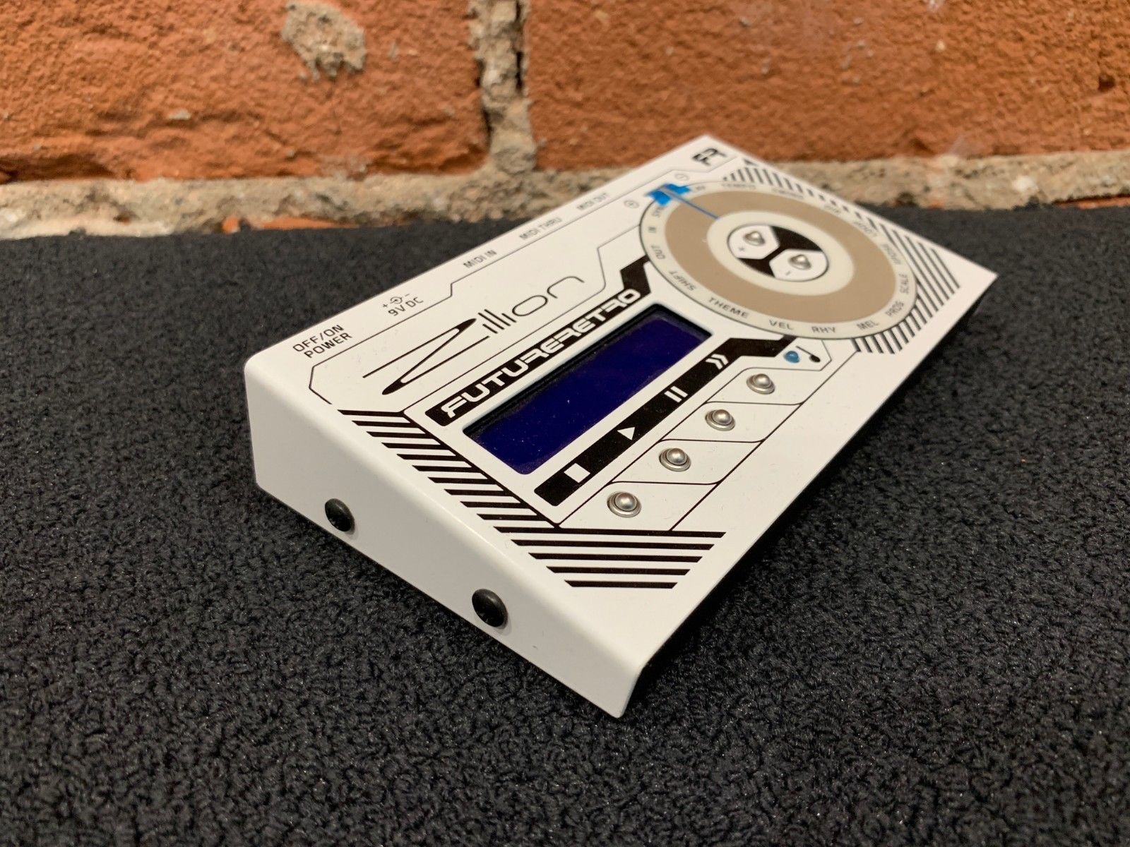 MATRIXSYNTH: Future Retro Zillion Hardware MIDI Sequencer