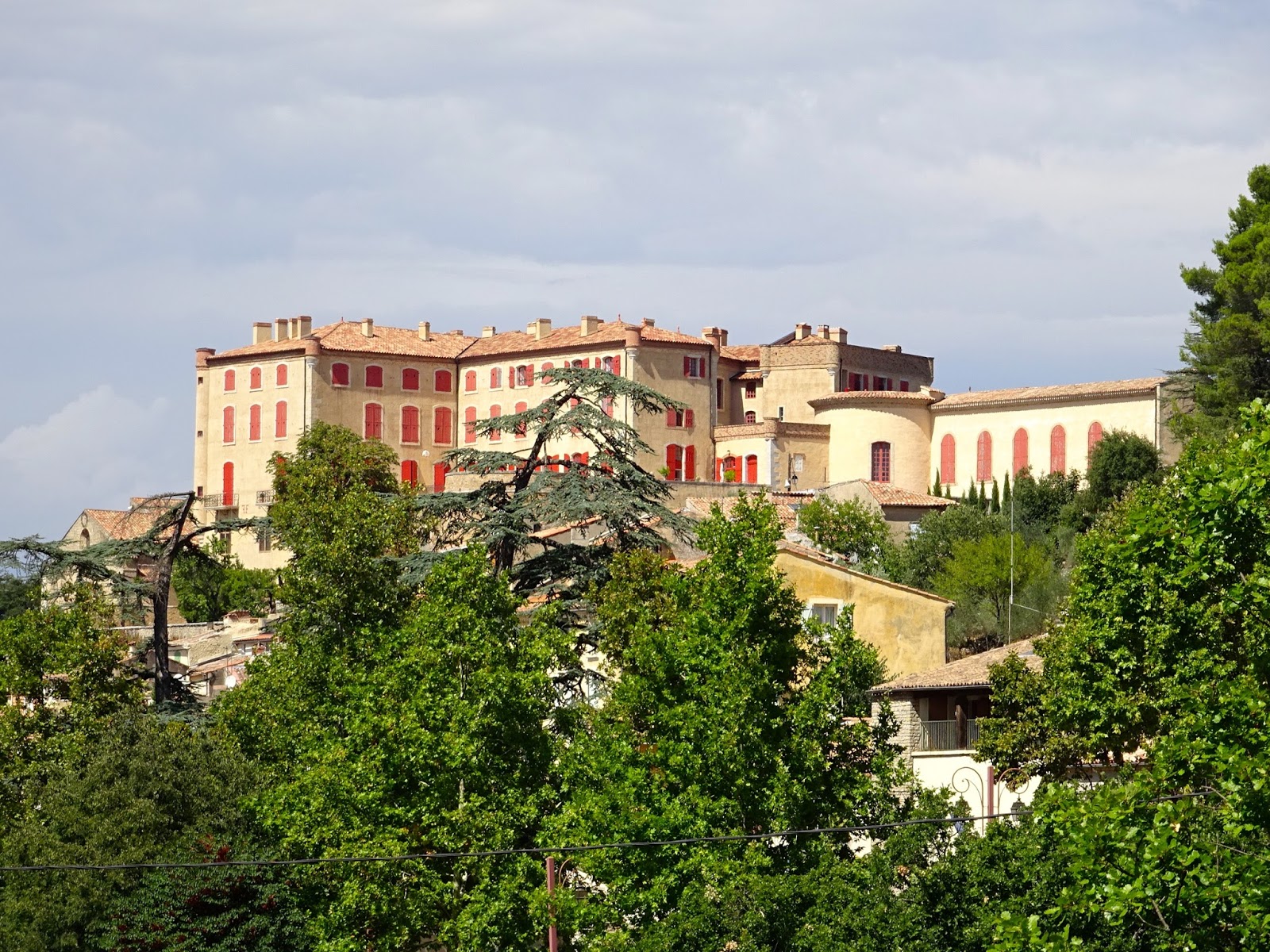 Promenades en Provence, dans l'univers de Jean Giono: Saint Julien le ...