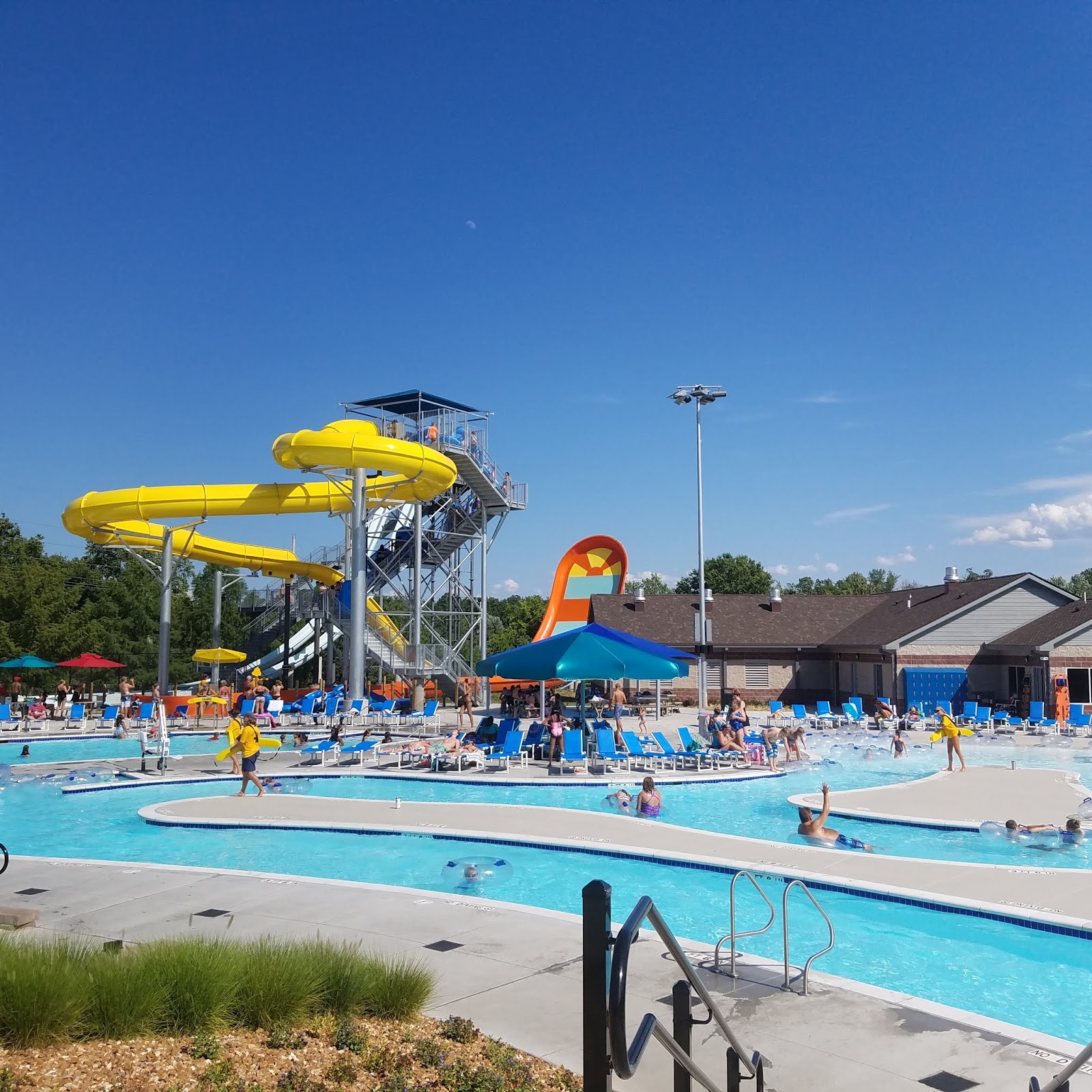Play St. Louis: Wapelhorst Aquatic Facility, St. Charles