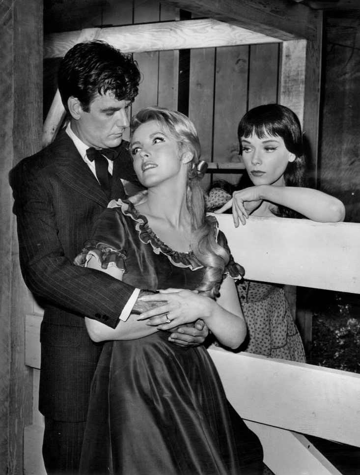 My Life in the Shadow of The Twilight Zone: TZ Promo: "Jess-Belle" (2 ...