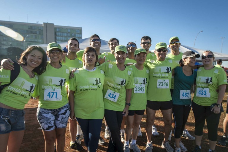 Corridas Caio: Grupo de servidores do MDS participa da Corrida Verde: DF rumo à Rio +20