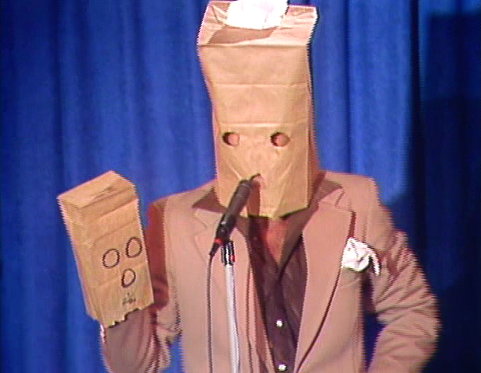 THE UNKNOWN COMEDY SHOW: Der Witz aus der Papiertüte - Wilsons Dachboden