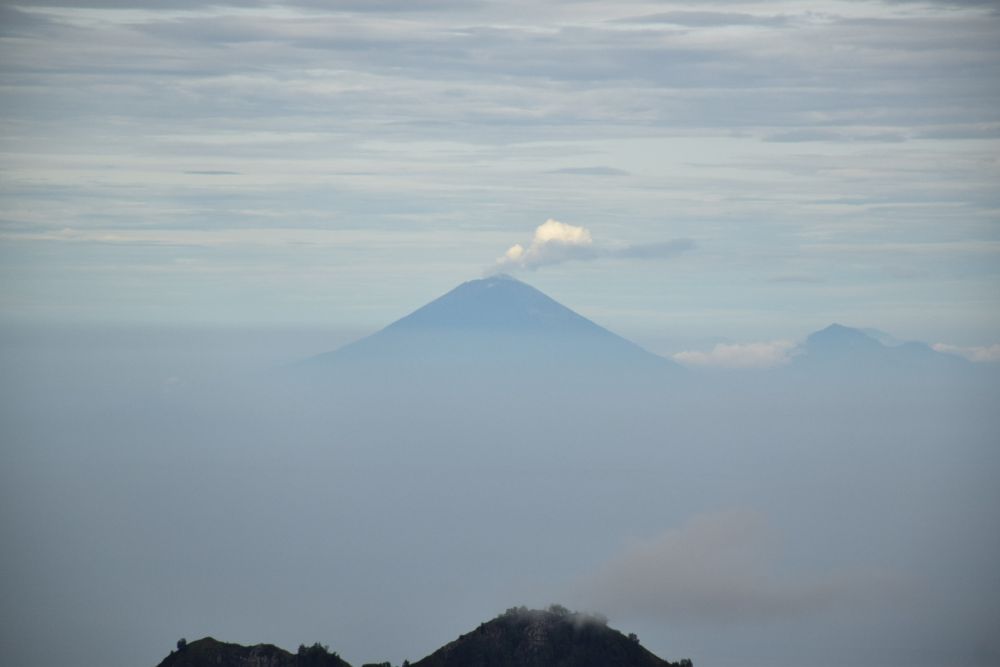 W u l k a n y Ś w i a t a B l o g: Pierwsza erupcja wulkaniczna w 2018 ...