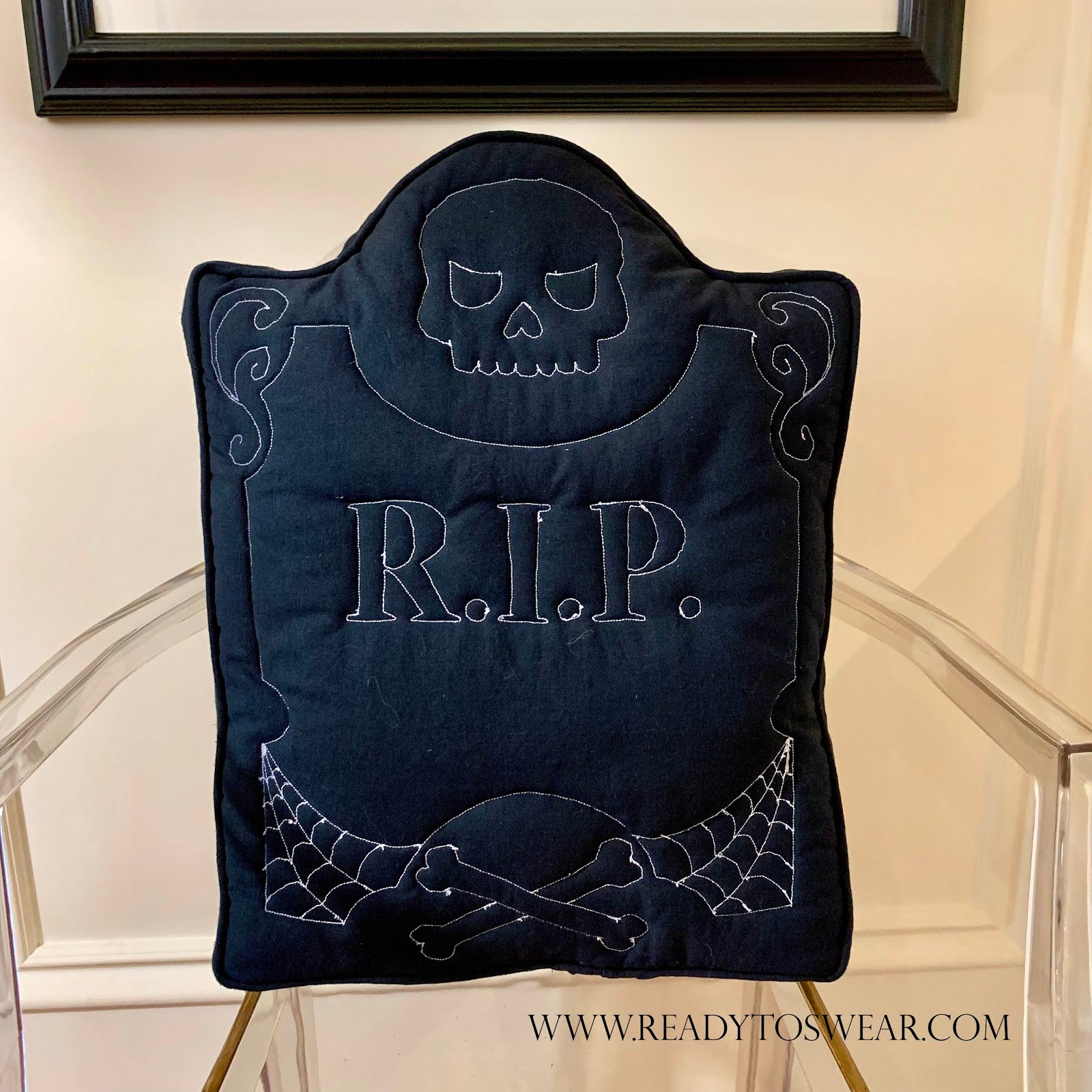 GoHeen Designs RIP Tombstone Pillow Pattern Review | Ready-to-Swear