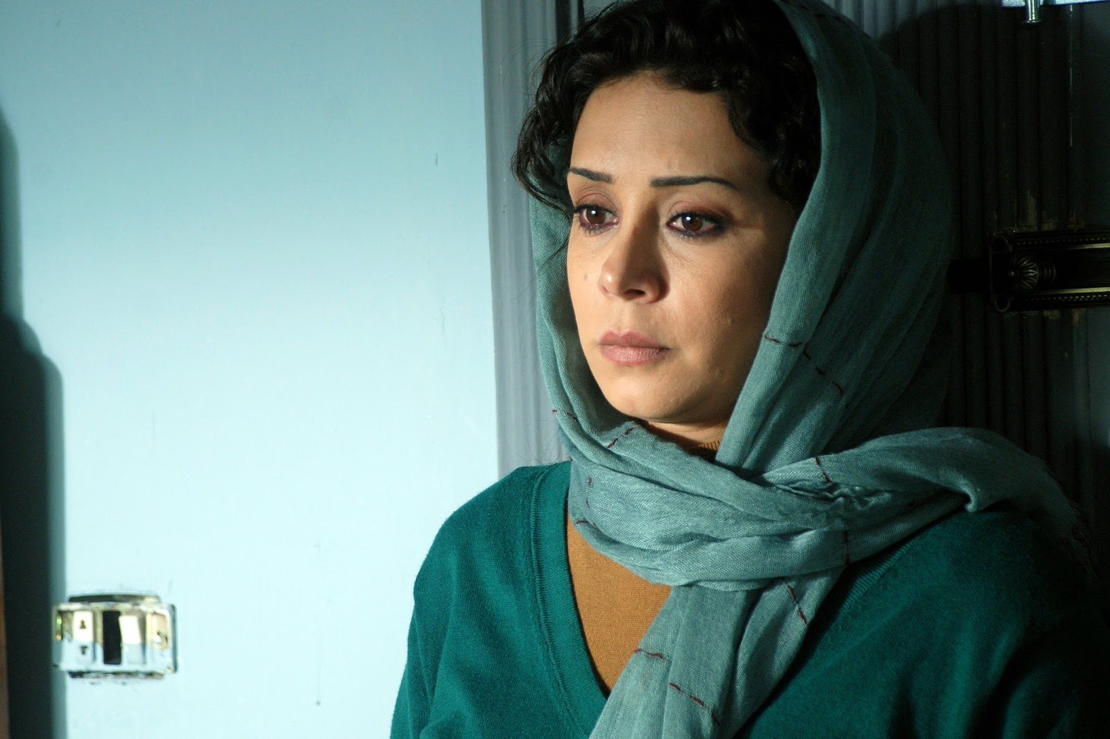 كاريس بشار - Karis Bashar