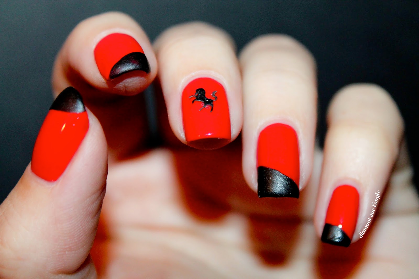 diamant sur l'ongle: ♞ Un anniversaire à Grande Vitesse pour Blondinails